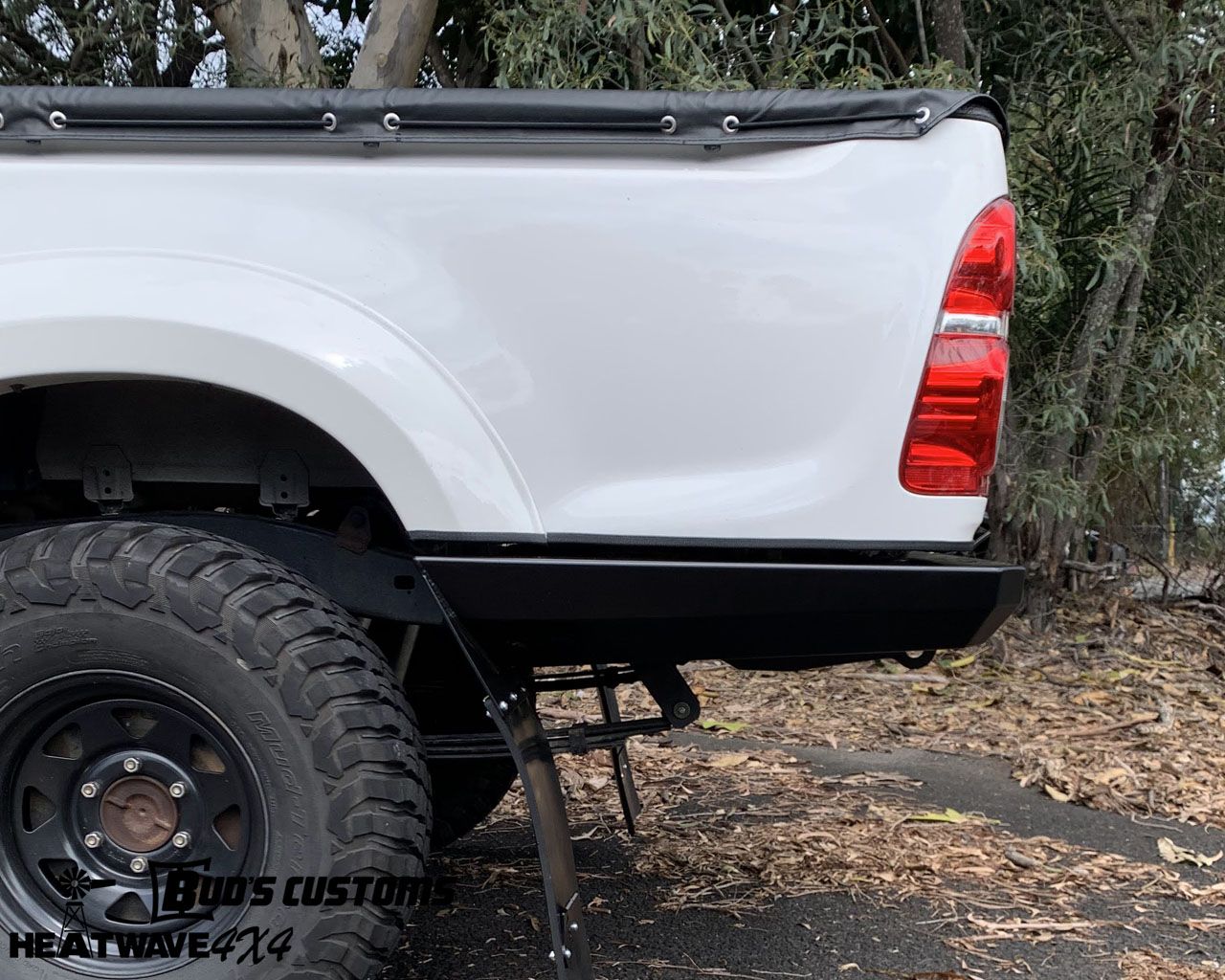 HILUX N70 & N80 - REAR QUARTER CHOP BUMPER - 25MM / 1" BODY LIFT